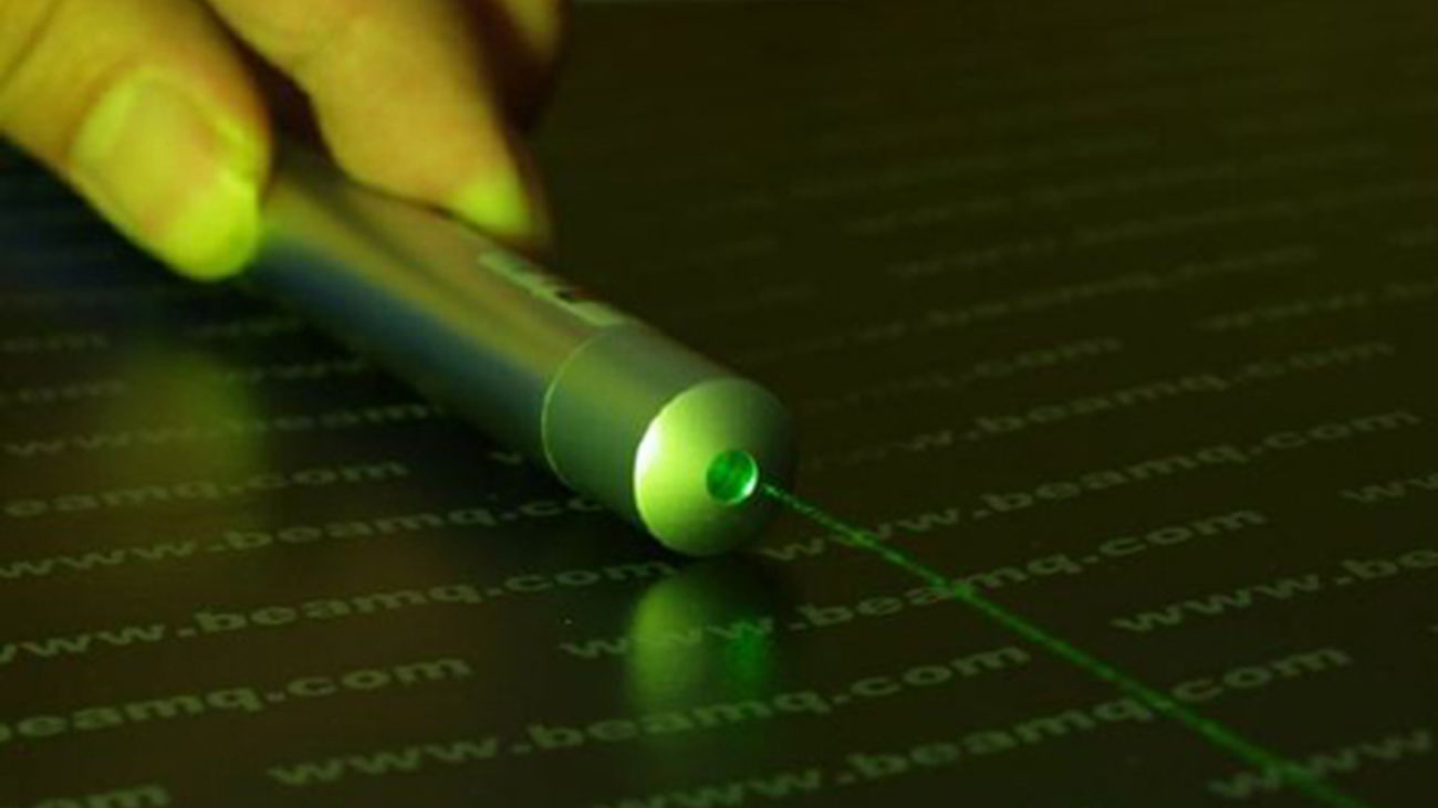 Los punteros láser, la nueva amenaza para la aviación en Rusia