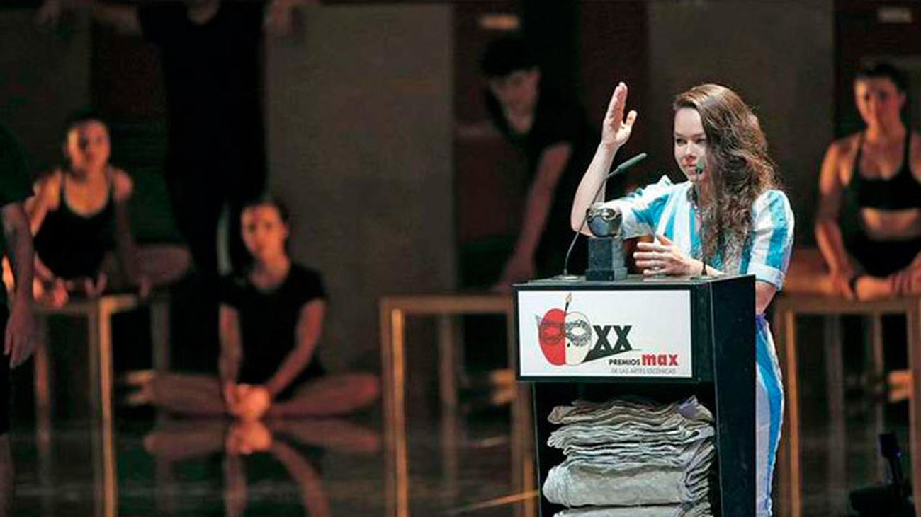 La danza de 'Oksara' y 'Caída del cielo' copa los premios Max