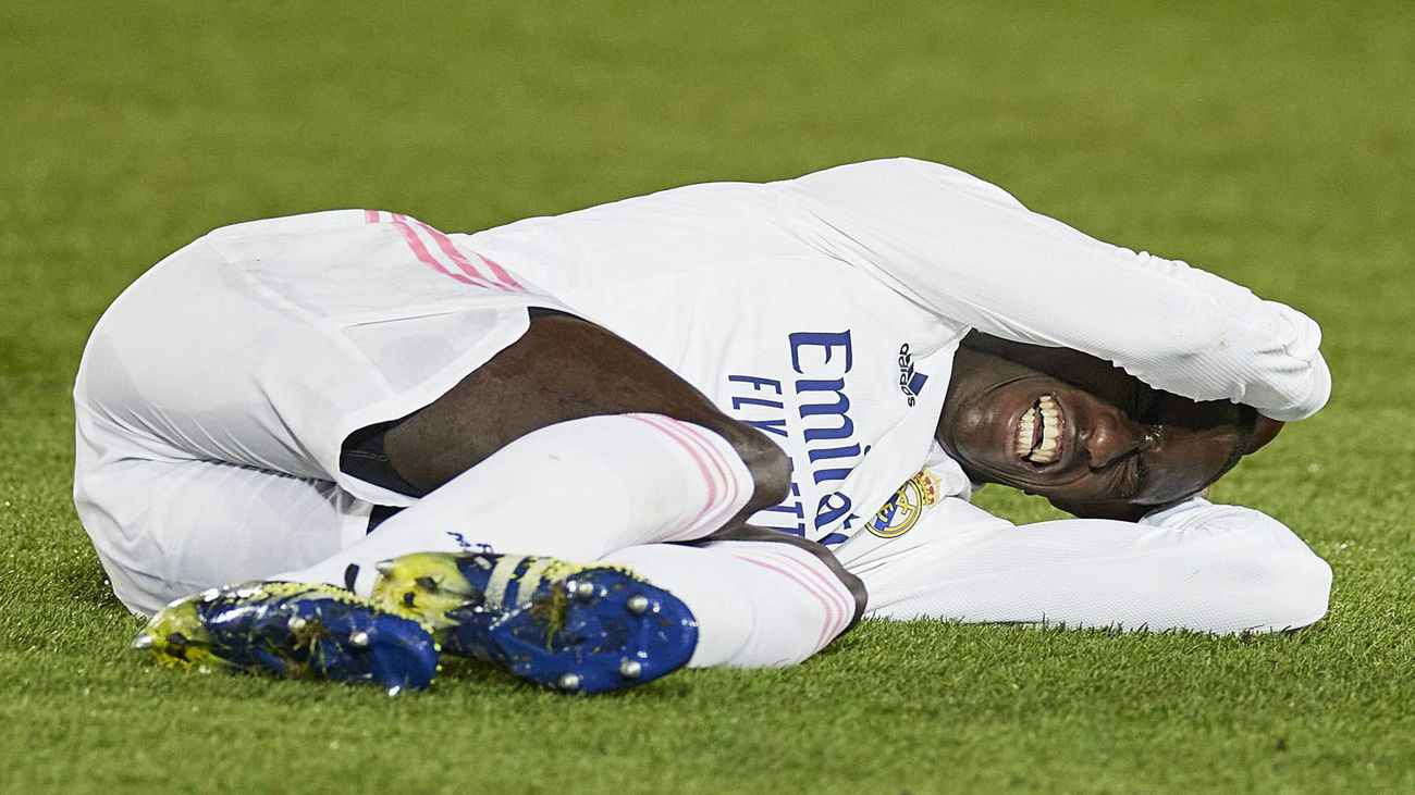 Mendy se pierde lo que resta de temporada por lesión