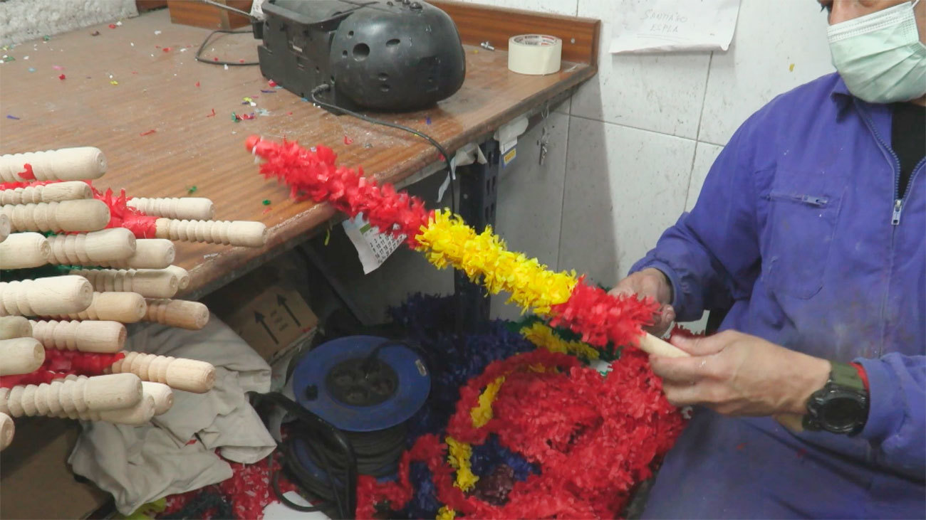 Cómo se fabrican las banderillas y puyas del toreo