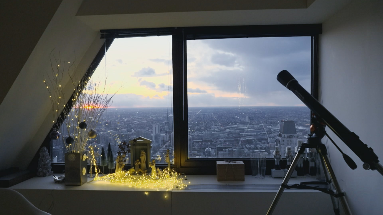 Descubrimos cómo es vivir en el piso 66 del cuarto edificio más alto de ...