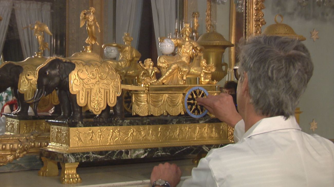 El relojero del Palacio Real tarda 3 días en cambiar la hora a los más ...