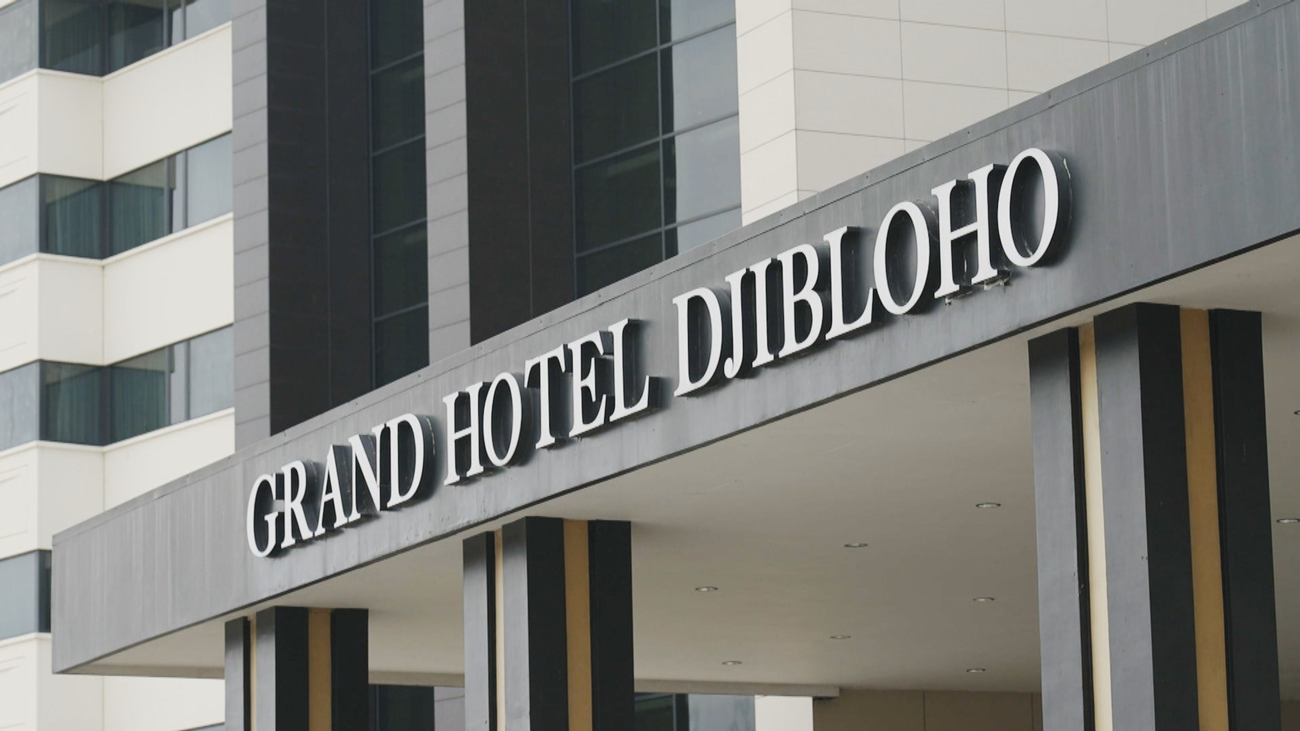 El Grand Hotel Djibloho, el más lujoso de África Central que cuenta ...