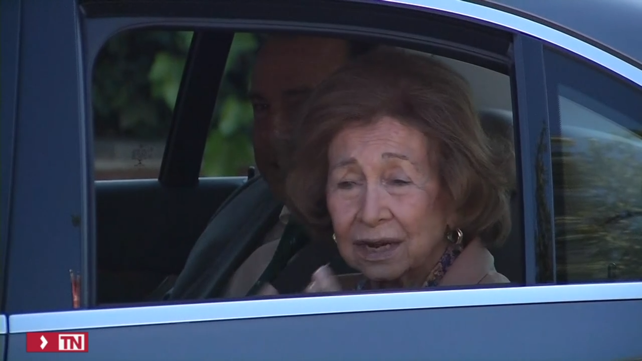 La reina Sofía recibe el alta hospitalaria tras cuatro días ingresada por una infección