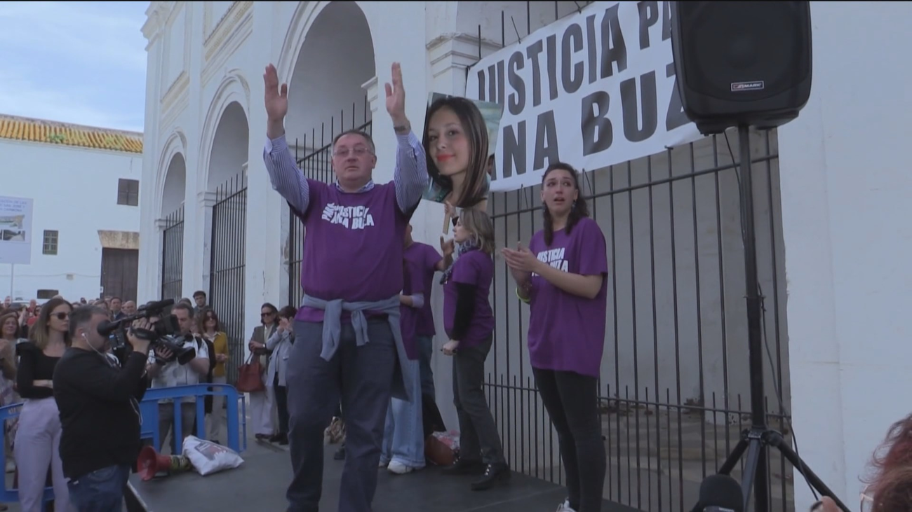 La lucha de los padres de Ana Buza por esclarecer la muerte de la joven ...