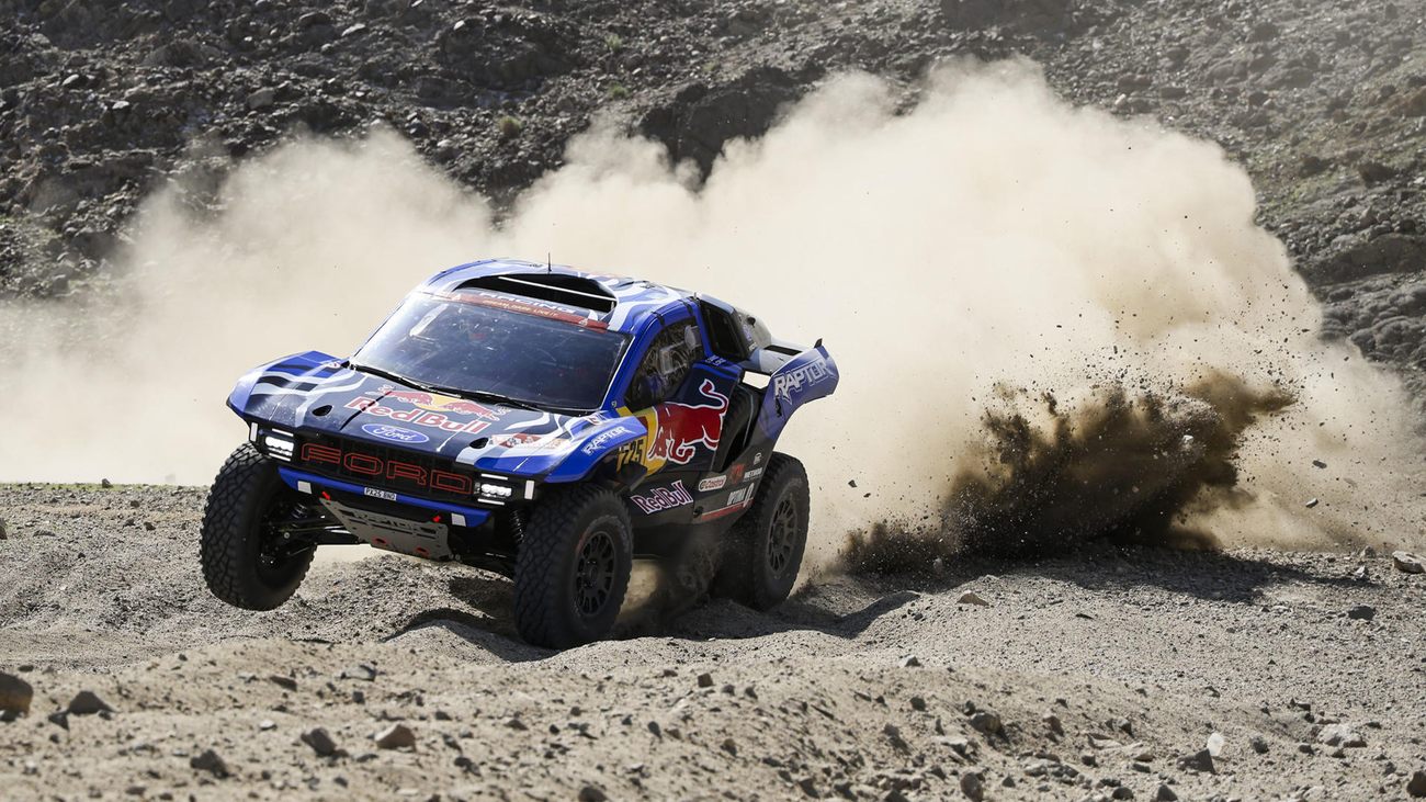 Rally Dakar: Al-Attiyah nuevo líder; Sainz y Roma pierden tiempo